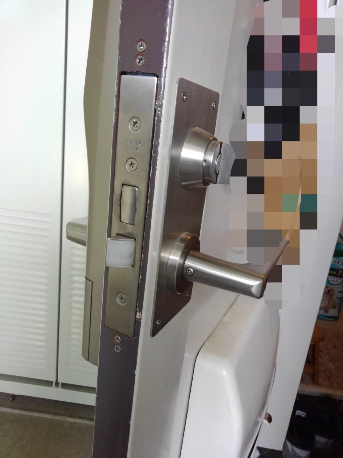 Alpha edロック-PLUS, バッテリーBOXカバー解錠と電池交換 - かぎや盛岡べん｜ 鍵を開ける・修理・交換｜神奈川県、東京都全域対応